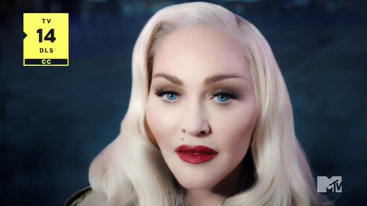 Photo : Madonna sur la scène des "Music Video Awards (VMA)" à New York ...