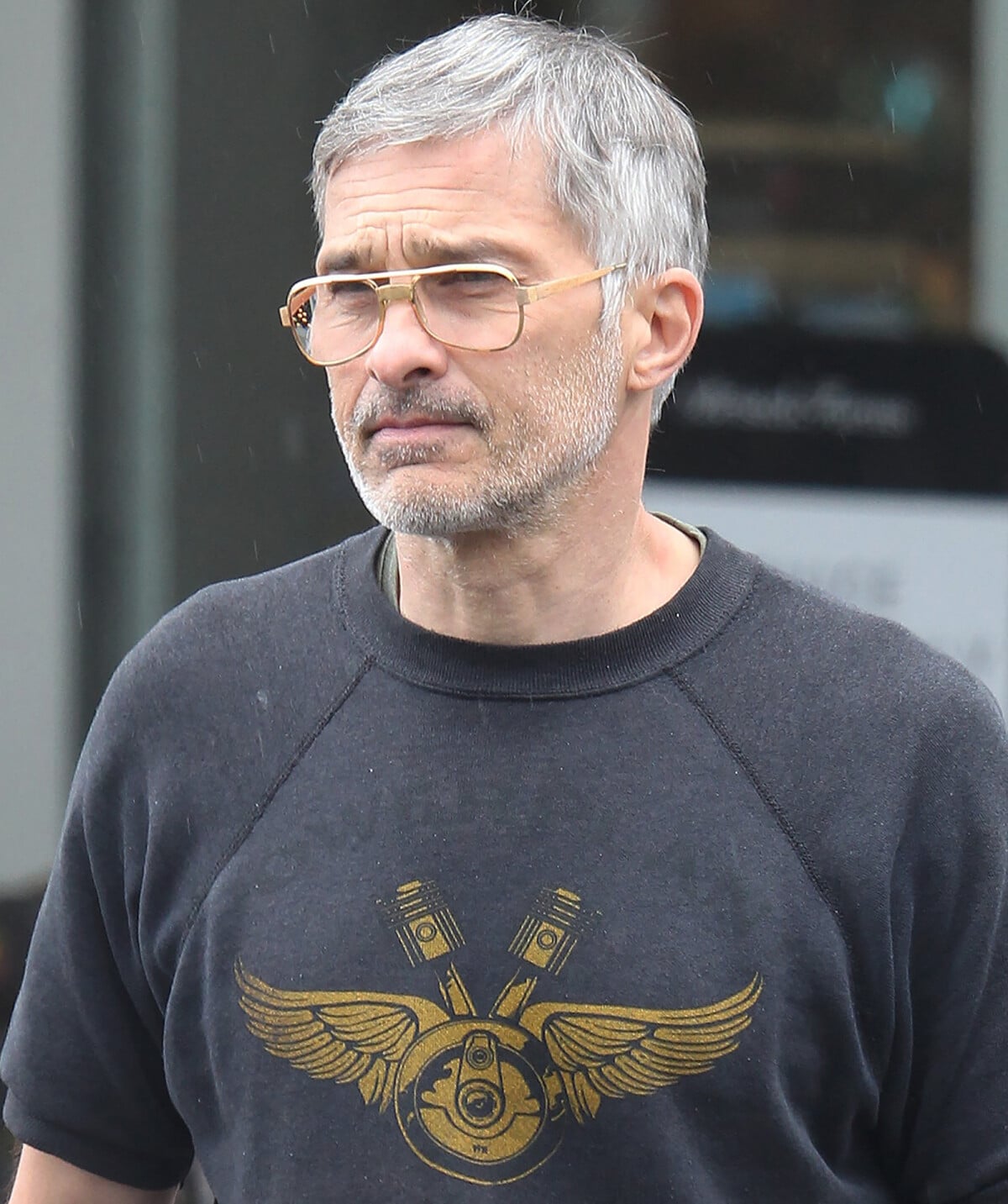 Photo : Olivier Martinez fait des courses au supermarché, sans oublier ...