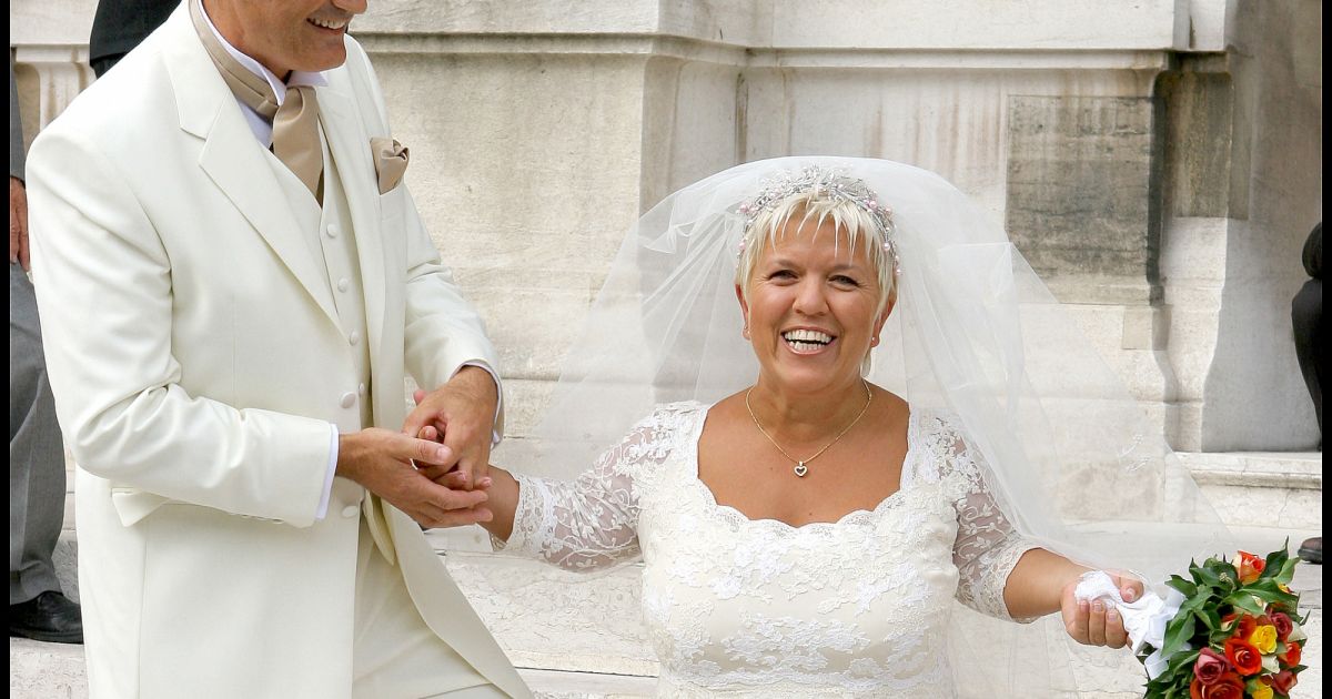 Mariage de Mimie Mathy et Benoist Gerard en la mairie de Neuilly Sur ...