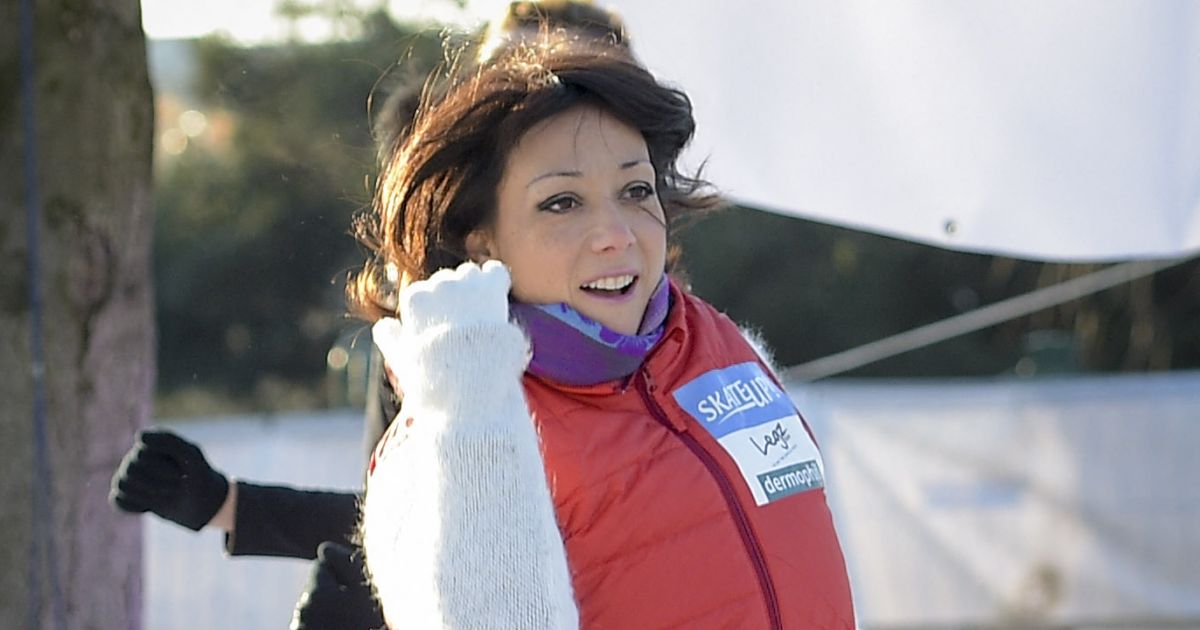 Sarah Abitbol lors d'un fitness géant sur glace à Paris le 29 décembre ...