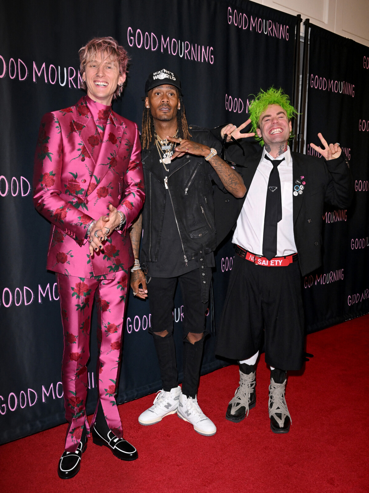 Photo : Machine Gun Kelly, GaTa, et Mod Sun. - Photocall du film "Good ...