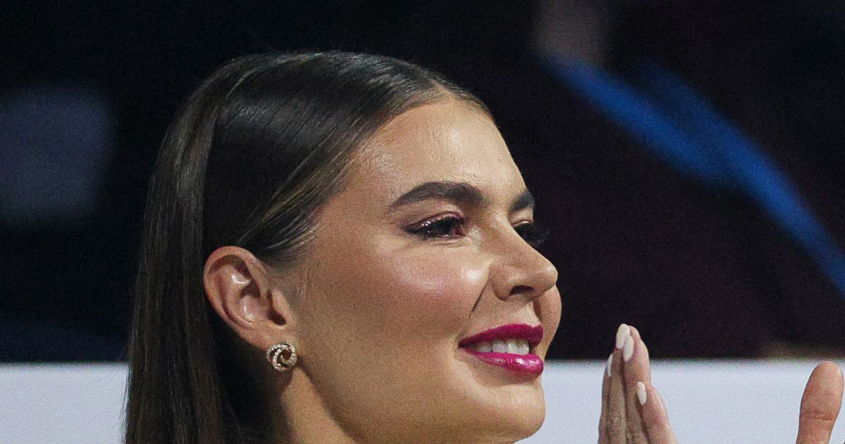 Alina Kabaeva lors de l'ouverture du tournoi international de ...
