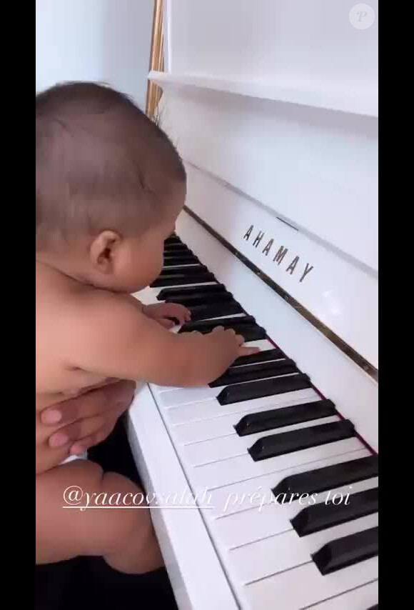 Slimane : Sa fille Esmeralda déjà au piano ! Adorable duo père-fille en ...