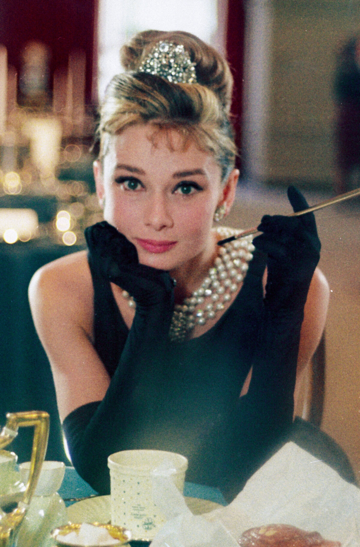 Photo : Archives divers - James bond. Audrey Hepburn, "Breakfast at Tiffany's" (1961) Paramount ...