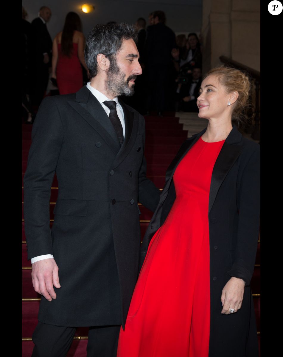 Emmanuelle Béart amoureuse : très rare apparition de son mari, le ...