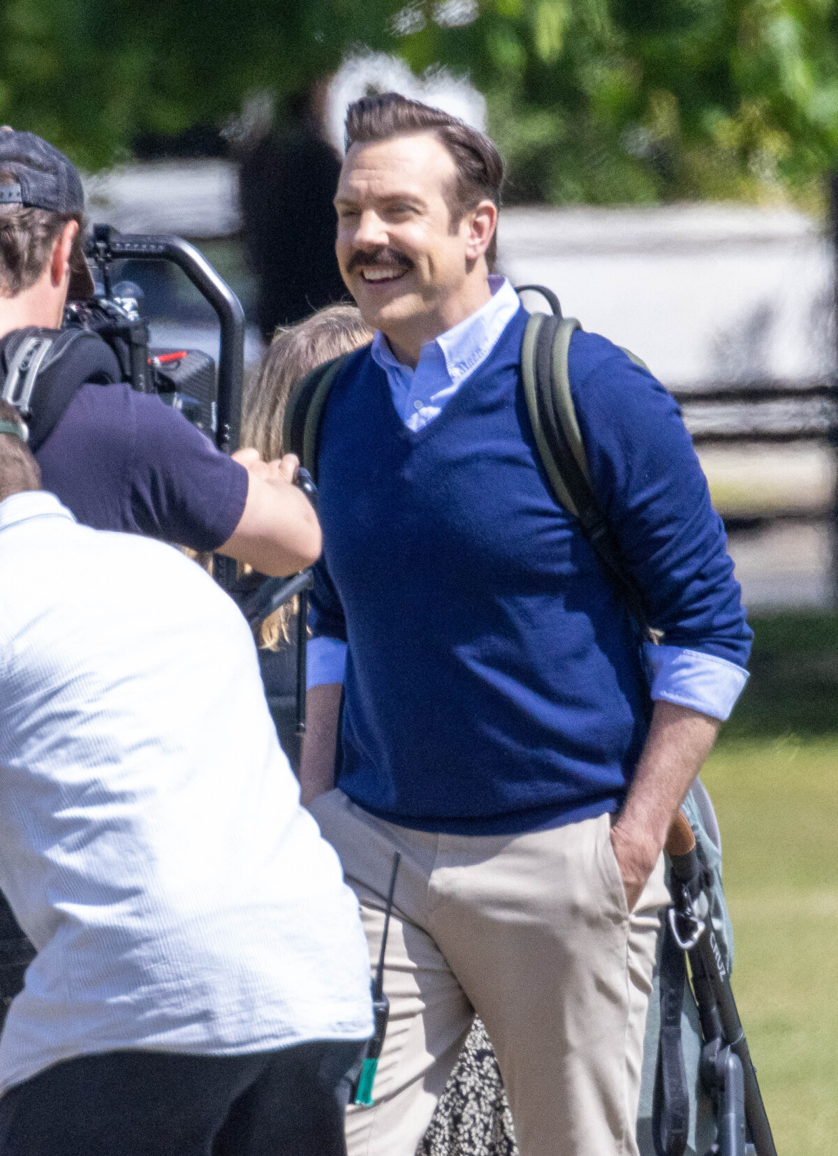 Photo : Jason Sudeikis sur le tournage du film "Ted Lasso" avec B.Hun à ...