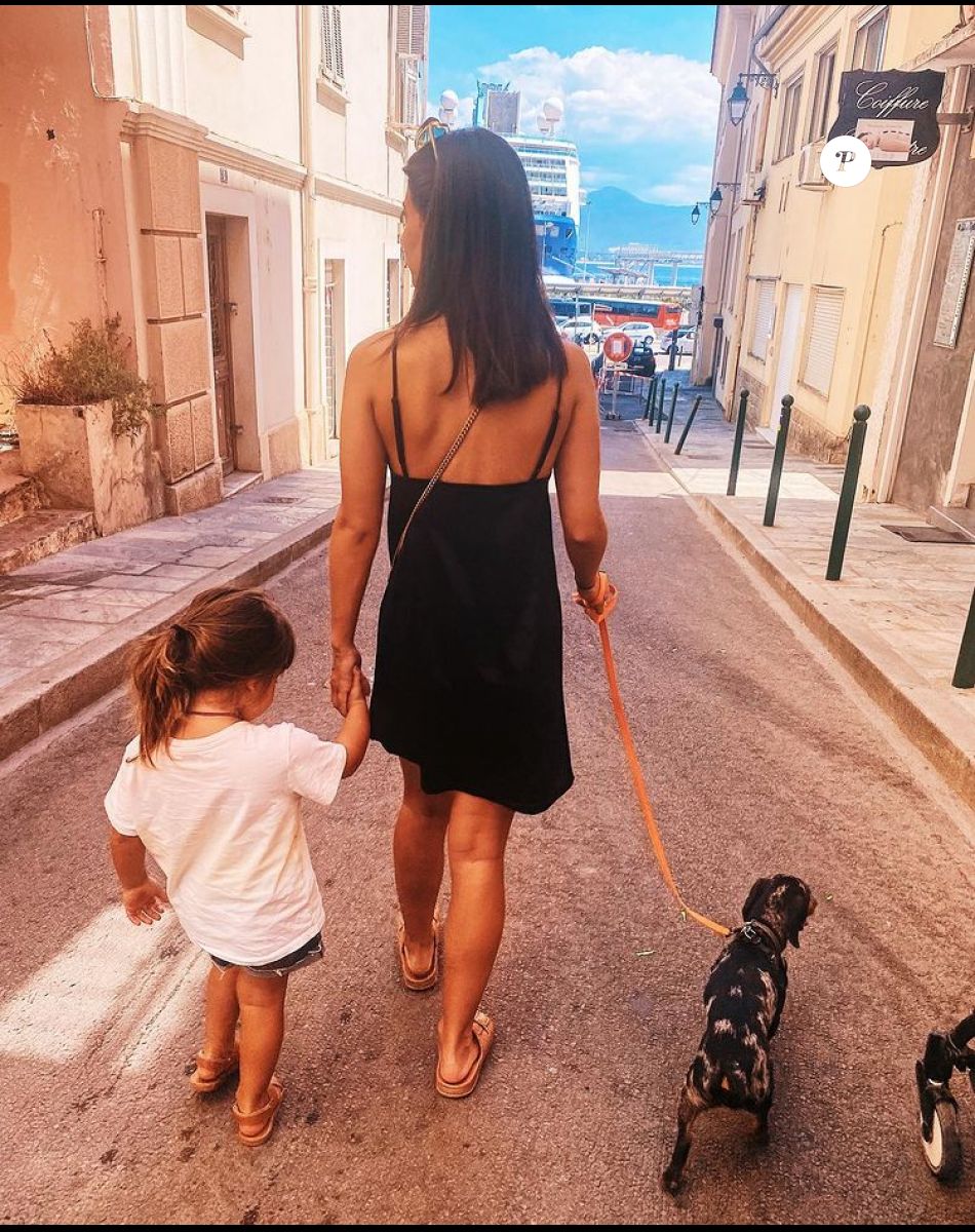 Alizée se dévoile radieuse avec un nouveau carré : été parfait, entouré ...