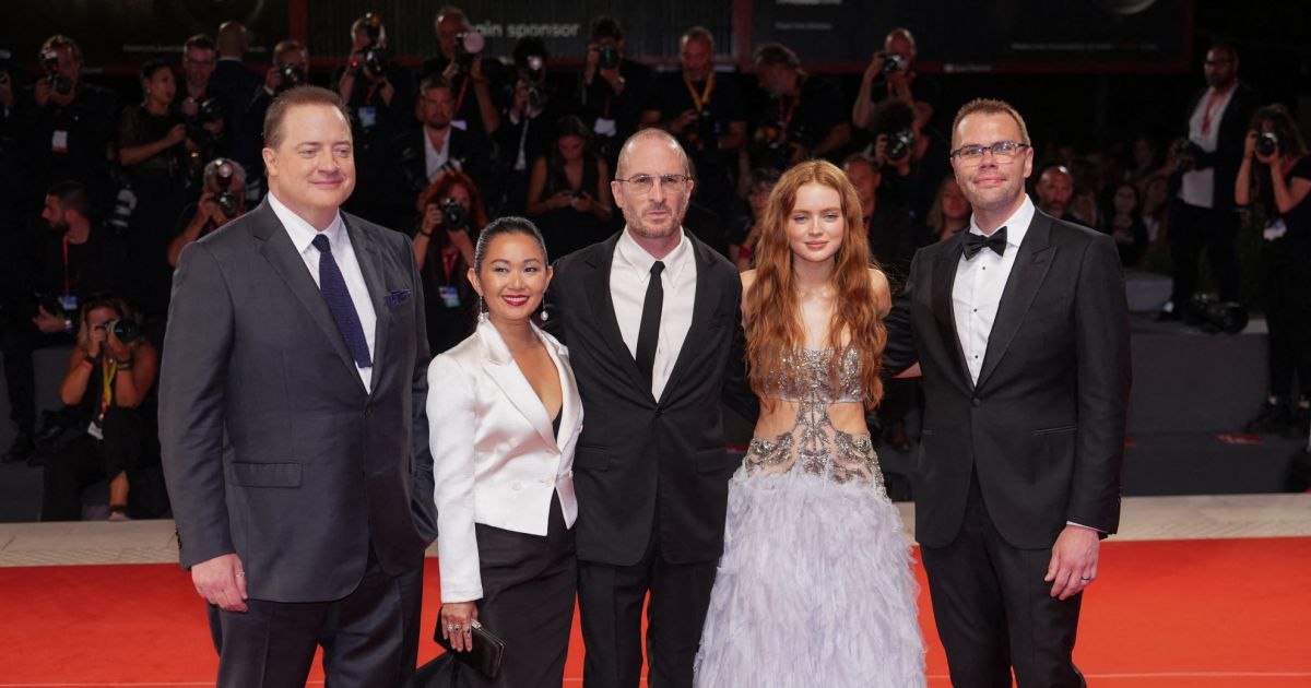 Brendan Fraser, Hong Chau, director Darren Aronofsky, Sadie Sink et ...
