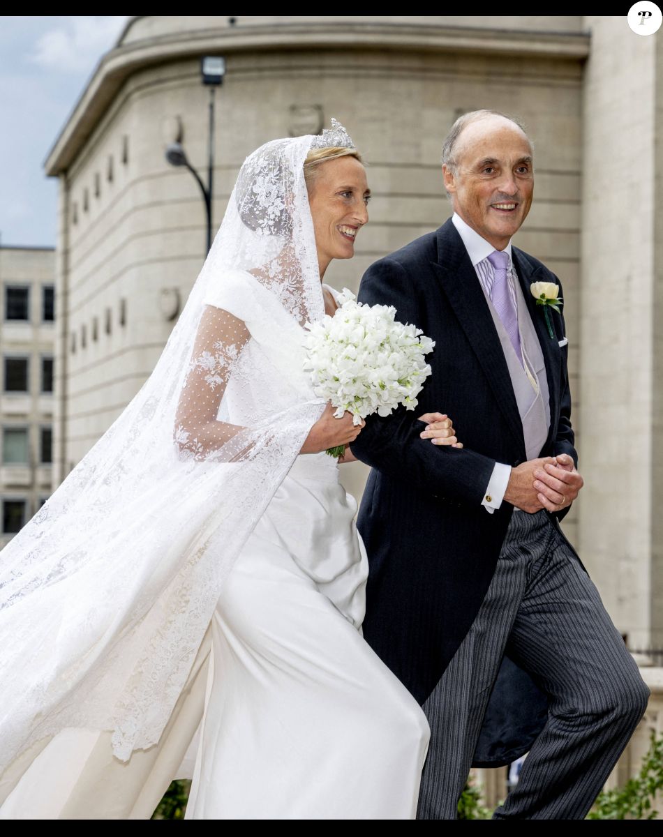 Philippe de Belgique : Mariage de sa nièce Maria Laura, rayonnante dans ...