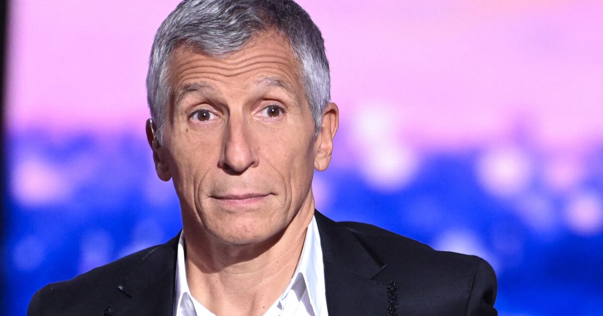 N'oubliez pas les paroles : Magali Ripoll se dénude en pleine émission ...