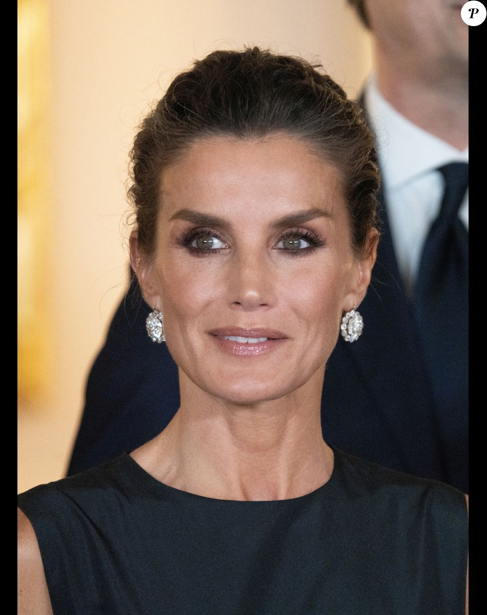 Letizia d'Espagne a 50 ans : accro à la chirurgie et au Botox ? Son ...