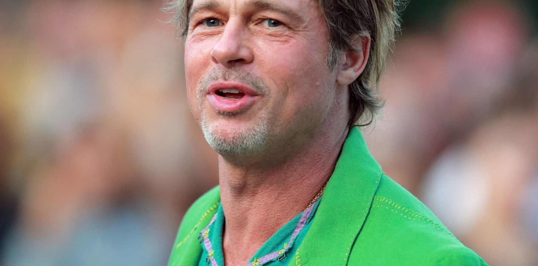 Brad Pitt et Emily Ratajkowski en couple ? On dirait bien que oui ...