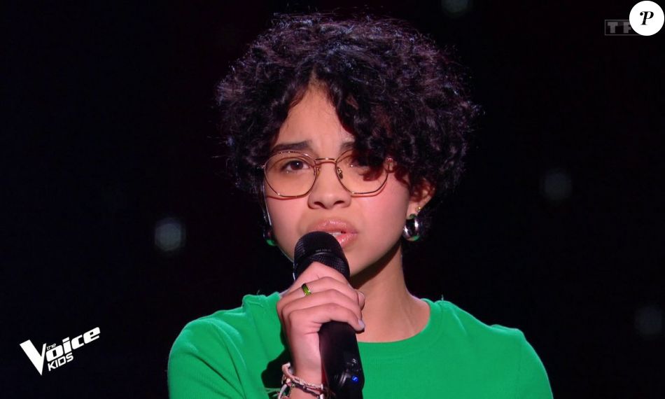 Sanaa, finaliste de The Voice Kids 2022 de Louane - Purepeople