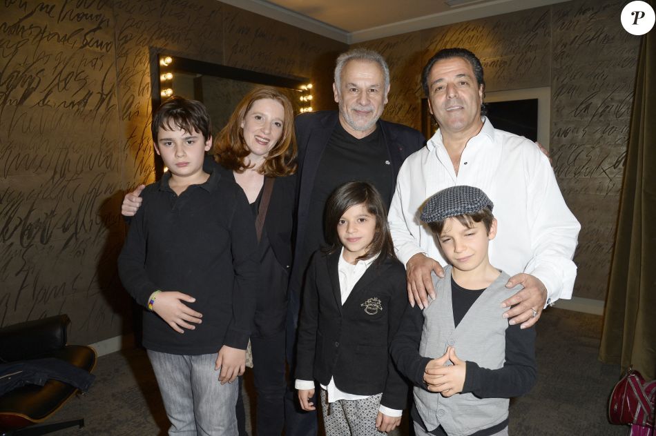 Chico avec Francis Perrin, sa femme Gersende et leurs enfants, Louis ...