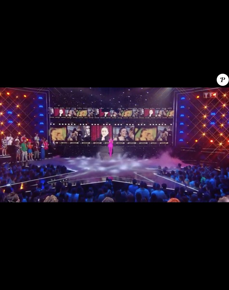 Jenifer rose bonbon à la Star Academy : le prix fou de son look dévoilé ...