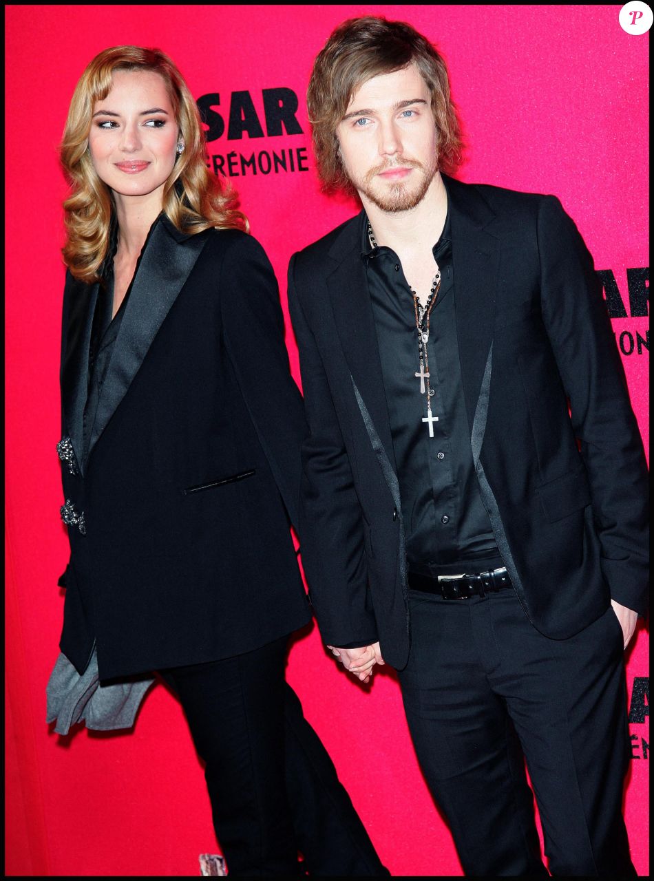 Louise Bourgoin et Julien Doré aux César 2008 - Purepeople