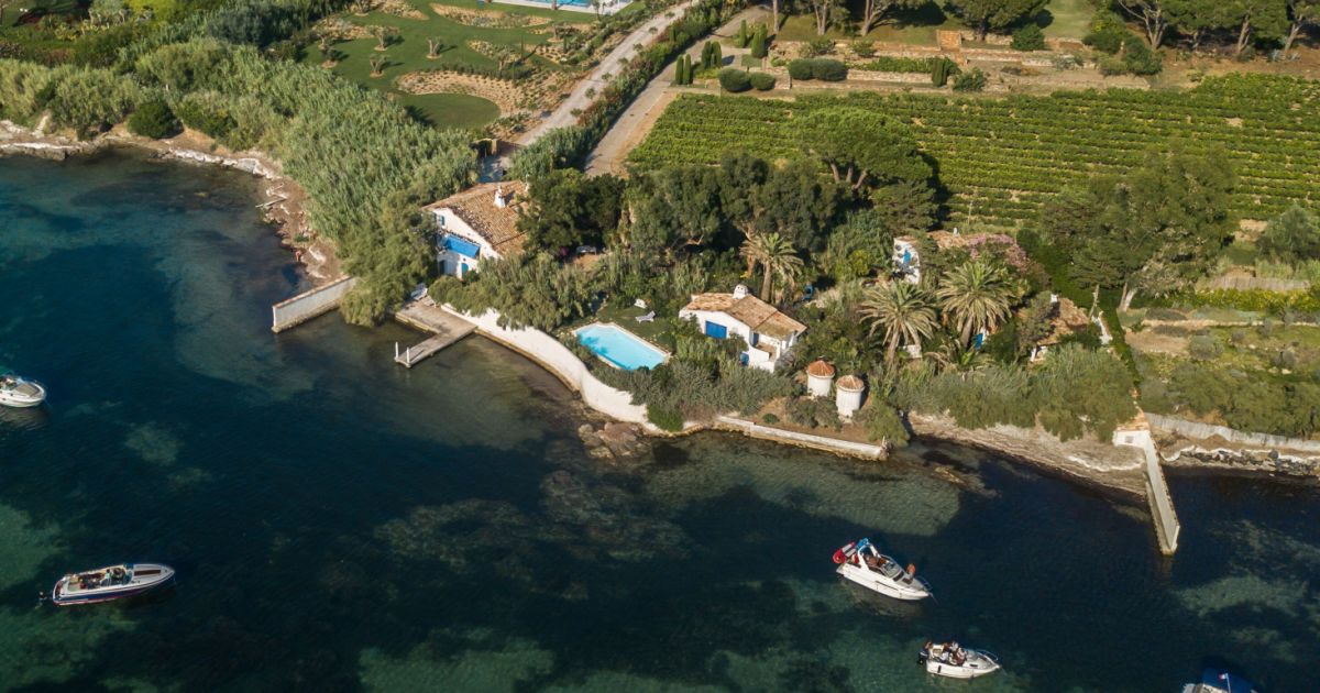 Exclusif - La Madrague de Brigitte Bardot - Vues aériennes des maisons de stars à Saint-Tropez ...
