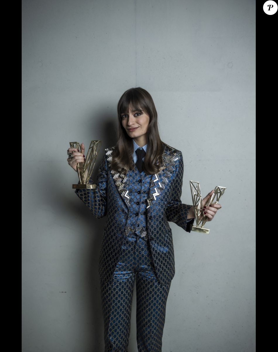 Clara Luciani : Sa rencontre avec un "très séduisant chanteur" qui a ...