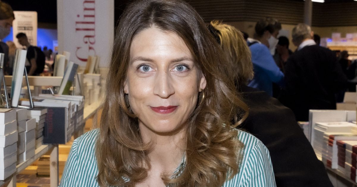 Adèle Van-Reeth - Festival du Livre de Paris 2022 au Grand Palais ...