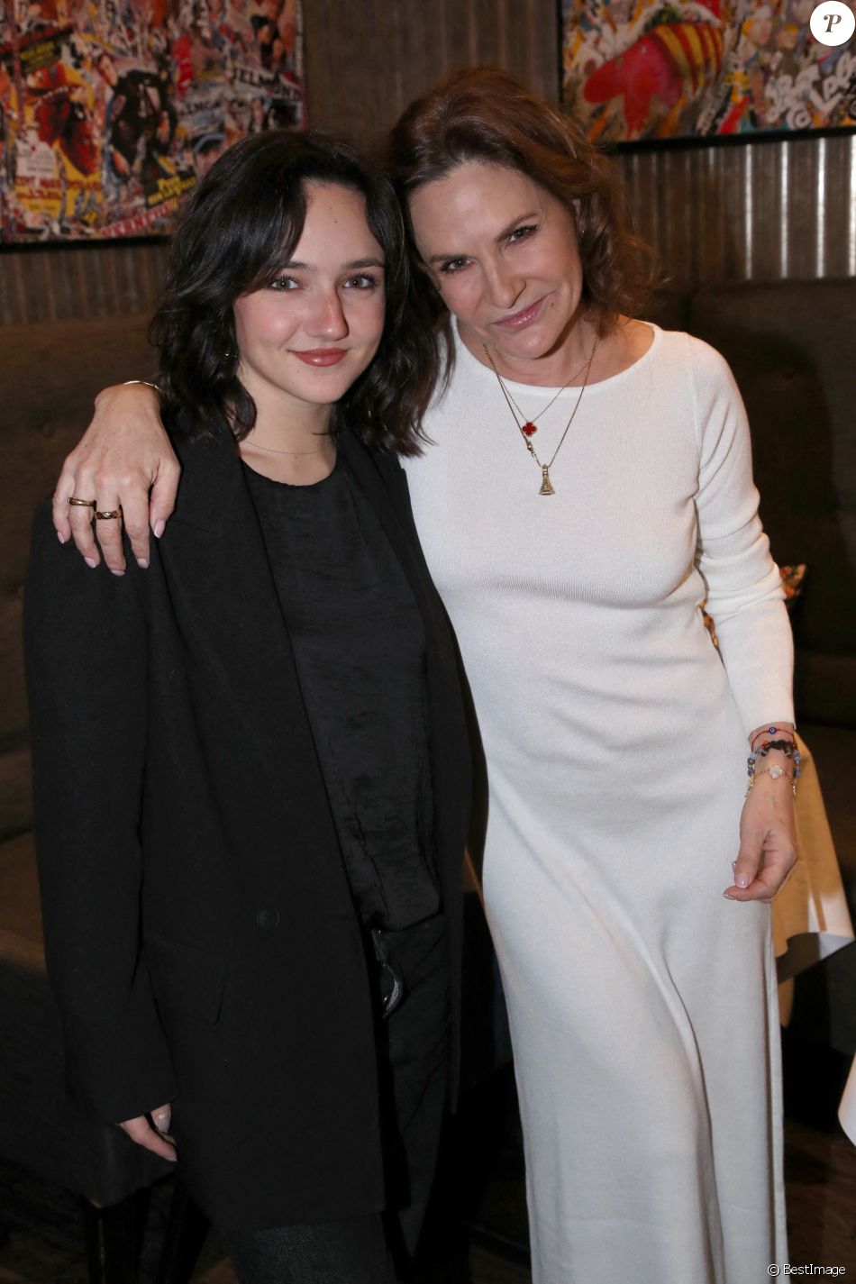 Exclusif - Anne Mondy (fille de Pierre Mondy) et sa fille Louna Mondy ...