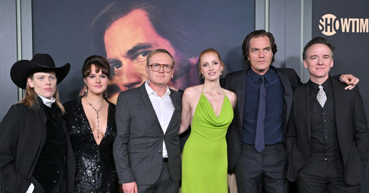 Kelly McCormack, Vivie Myrick, Pat Healy, Jessica Chastain, Michael ...