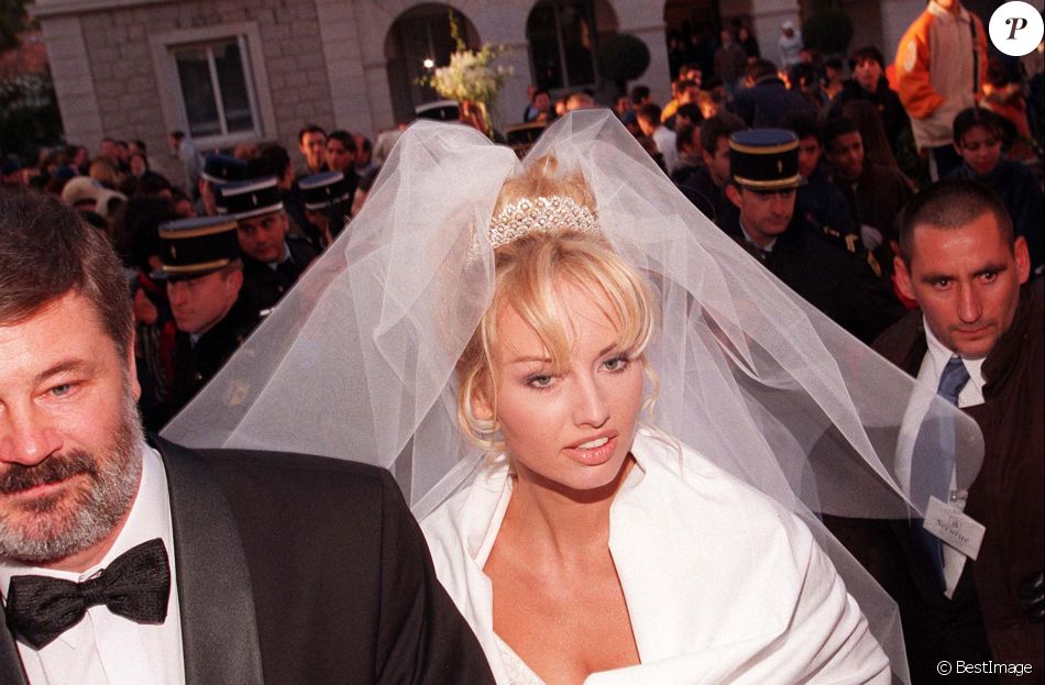 Mariage d'Adriana Karembeu et Christian en Corse, à Porto-Vecchio ...