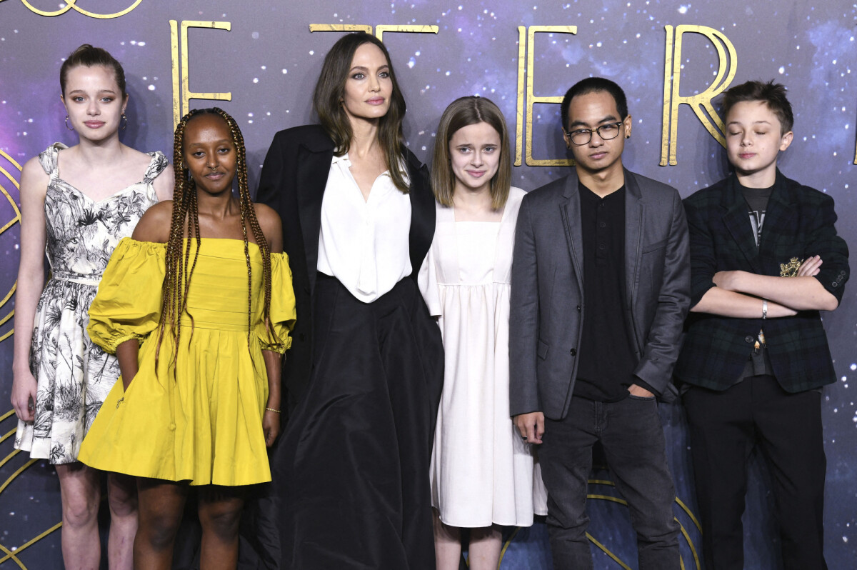Photo Angelina Jolie Et Ses Enfants Shiloh Jolie Pitt Zahara