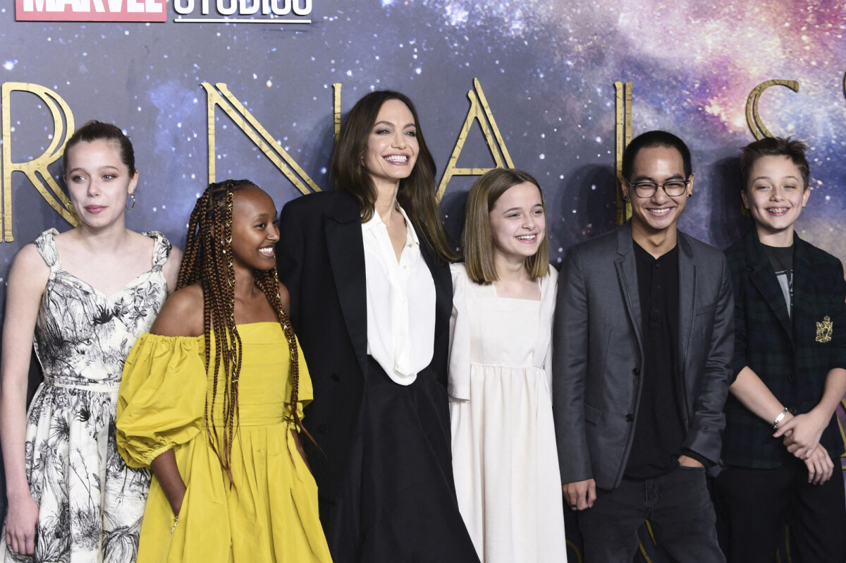 Photo Angelina Jolie Et Ses Enfants Shiloh Jolie Pitt Zahara