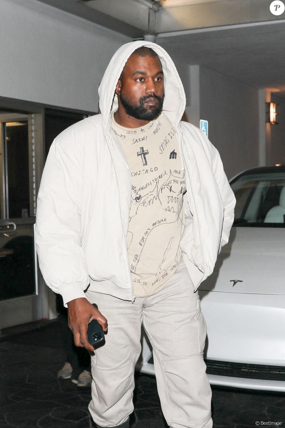 Exclusif - Kanye West (Ye) à la sortie d'un dîner à Beverly Hills le 12 ...