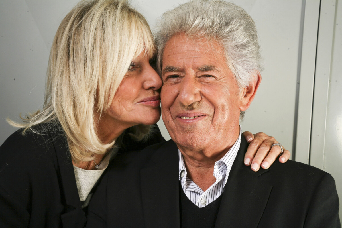 Photo : Philippe Gildas et sa femme Maryse Gildas (portrait) posant à ...