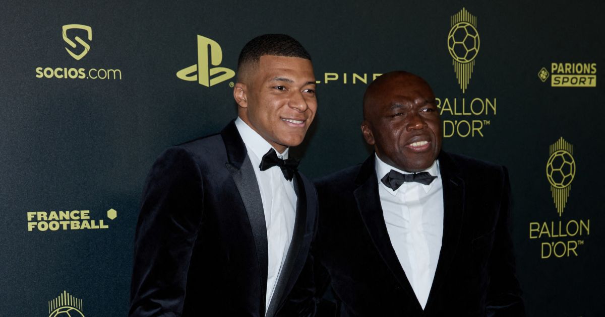 Kylian Mbappé et son père Wilfrid - Photocall de la 66ème cérémonie du ...