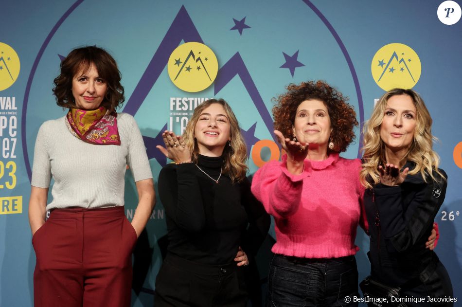 Valérie Bonneton, Louise Malek, Guilaine Londez, Camille Chamoux pour ...