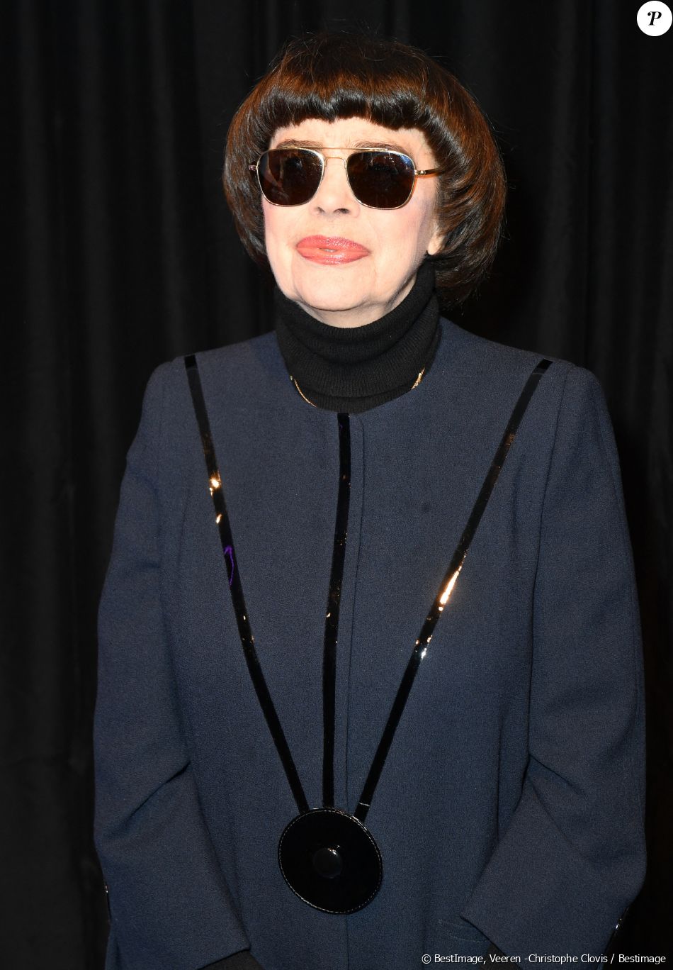 Mireille Mathieu - Front row du défilé de mode prêt-à-porter automne ...