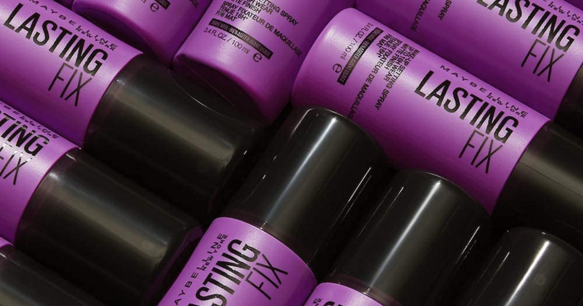 Alerte bon plan sur ce spray fixateur de maquillage - Purepeople