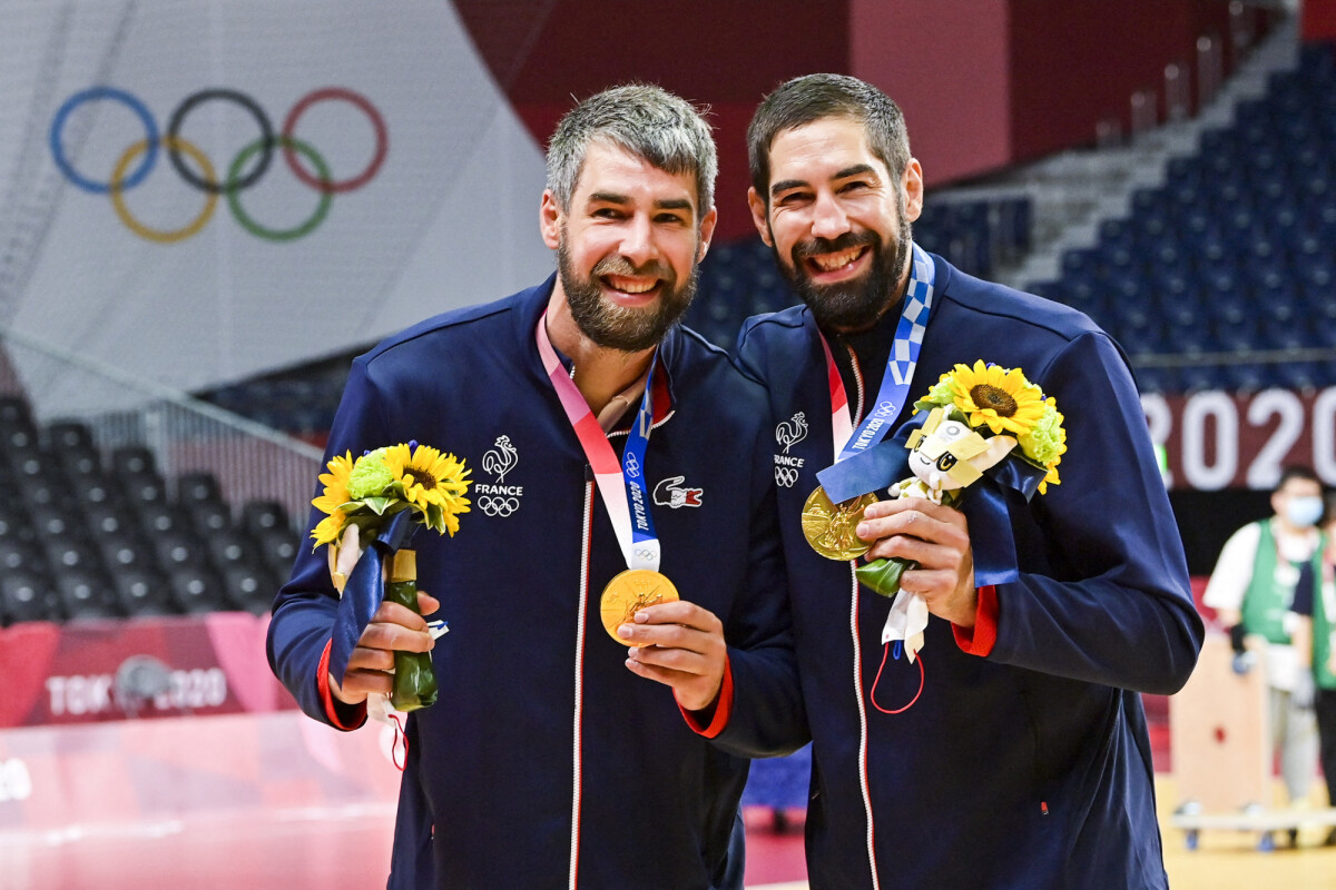 Photo : L'équipe de France masculine de handball championne olympique ...