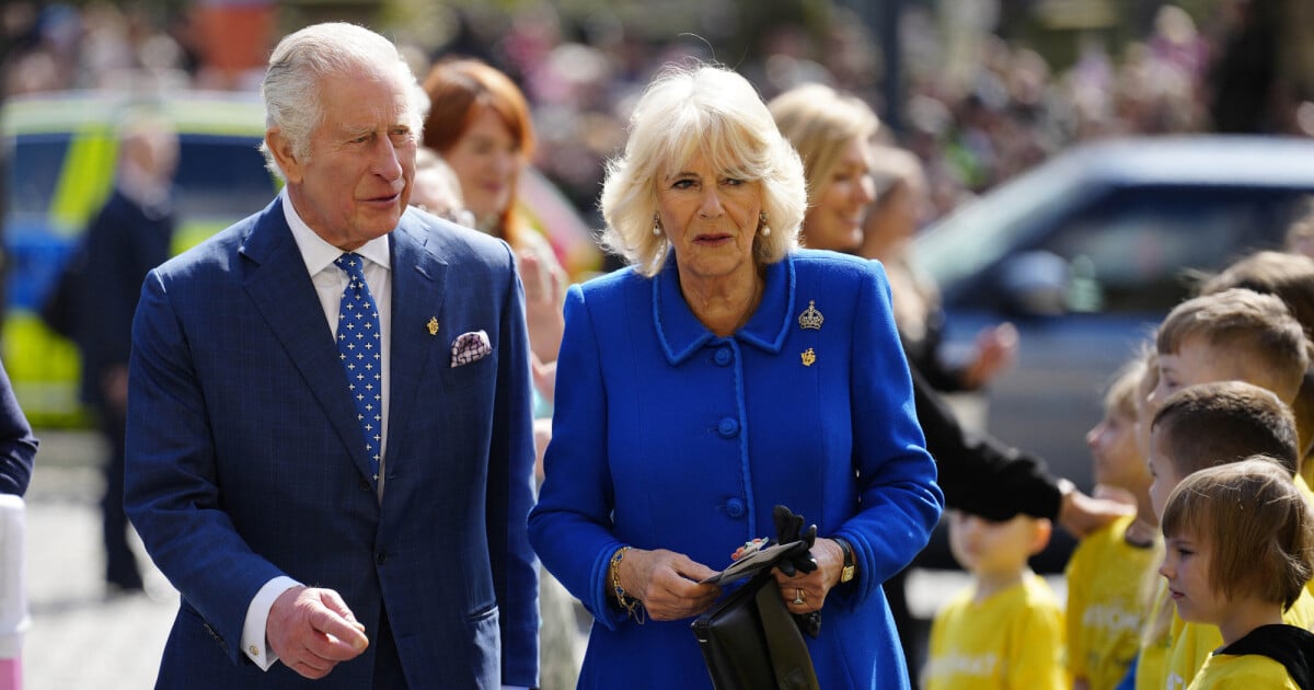 Incident à Buckingham Palace : Une explosion entendue, un homme arrêté ...