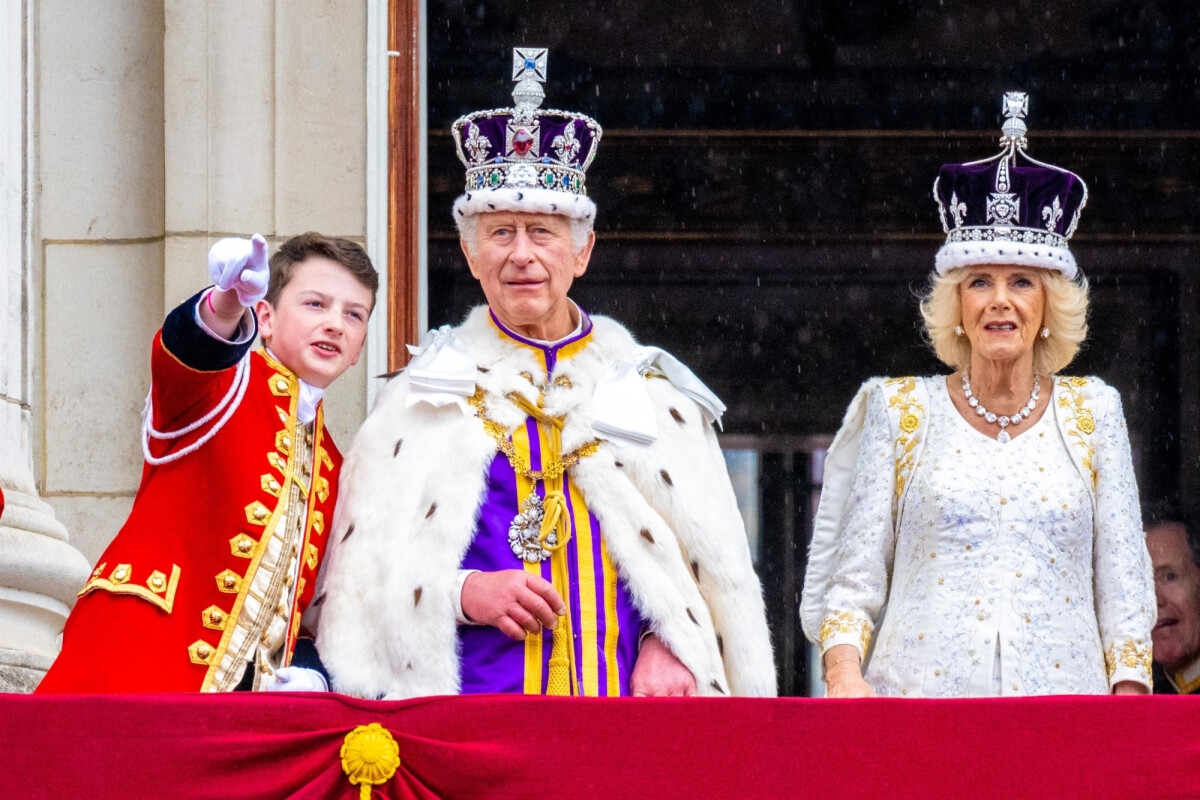 Photo : Ralph Tollemache, le roi Charles III d'Angleterre et Camilla ...