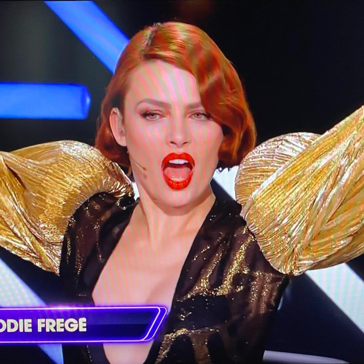 Photo : Elodie Frégé portait un look très original Elodie Frégé dans ...