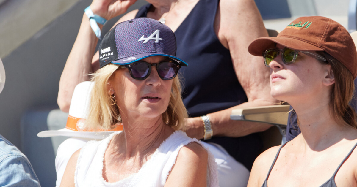 Roland-Garros 2023 : Michèle Laroque radieuse aux côtés de sa fille ...