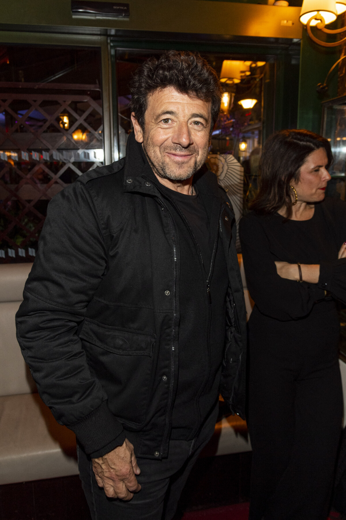 Photo : Patrick Bruel pose lors de la remise du prix littéraire "La ...