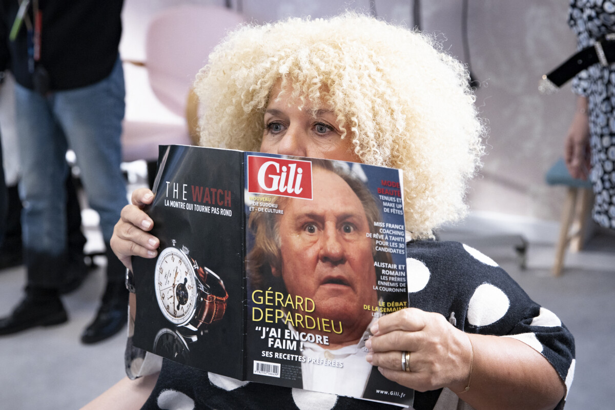 Photo : Exclusif - Mimie Mathy (dans le rôle de Mme Plantin) - Sketch ...