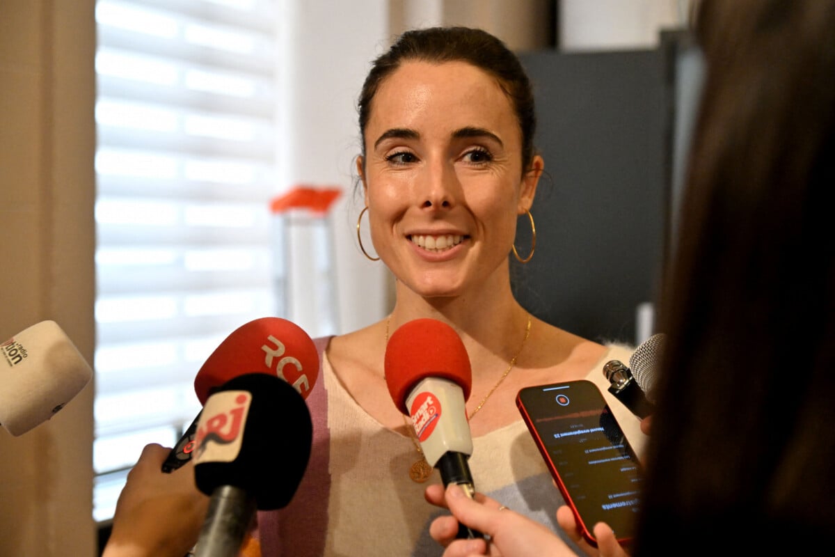 Vidéo : Alizé Cornet radieuse en bikini avec le beau brun qui partage ...