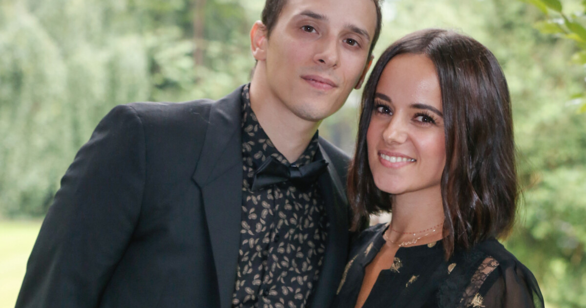 Alizée en robe de mariée brodée de perles : cérémonie en Corse et ...