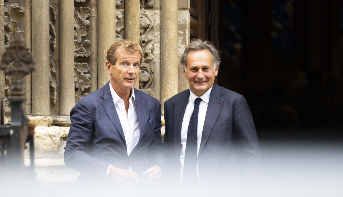Photo : Tous étaient venus rendre hommage à l'homme d'affaires ...