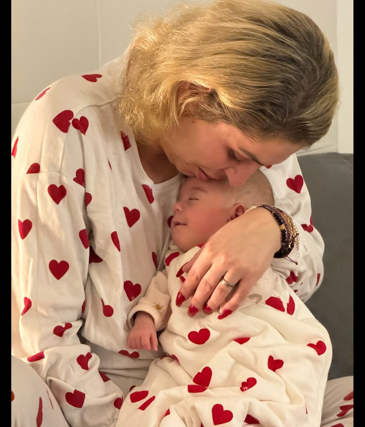 Photo : Amandine Pellissard et sa fille Maena, sur Instagram - Purepeople