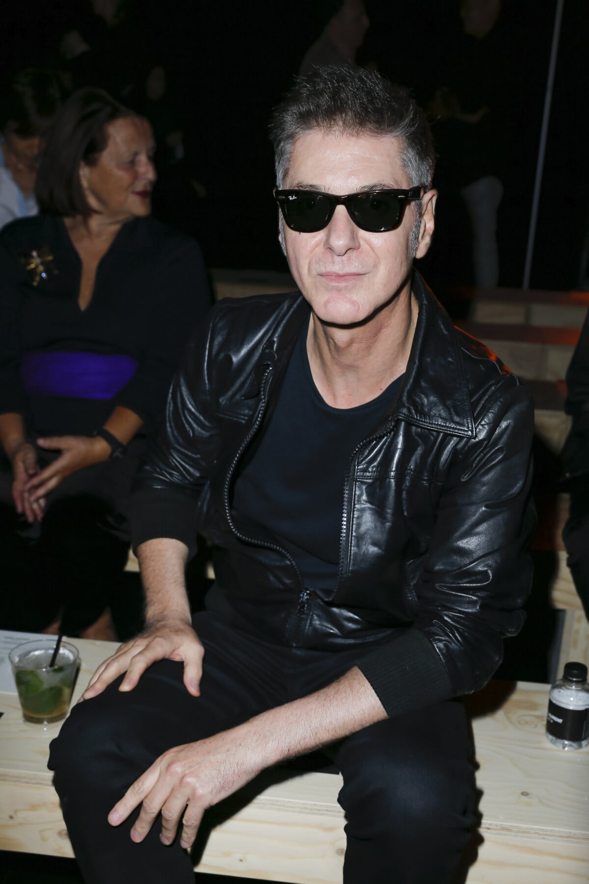 Photo : Etienne Daho au défilé Saint Laurent Homme collection Printemps ...