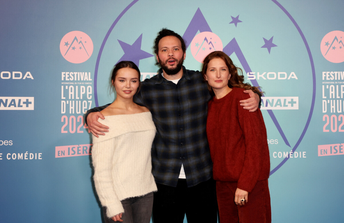 Photo : Mallory Wanecque, Ali Marhyar, Julia Piaton pour le film "Comme ...