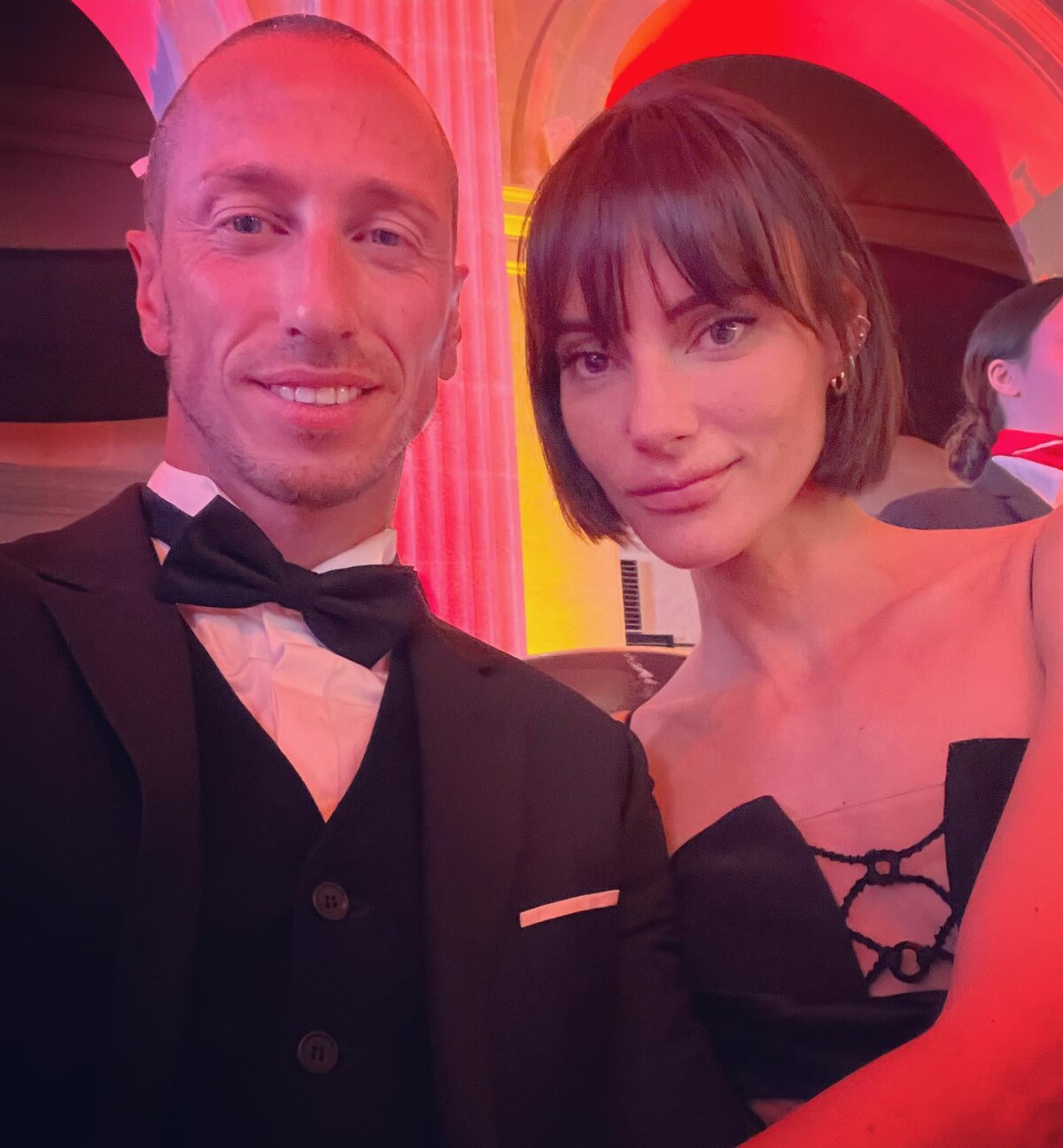 Photo : Sa compagne Jessica, à qui il est fiancé, est enceinte ...