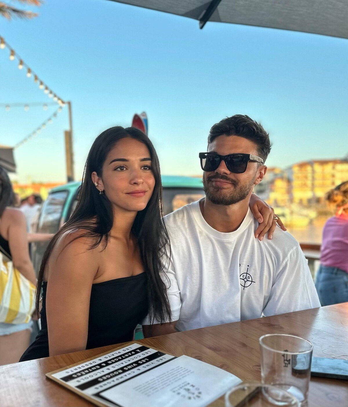 Photo : La compagne de Romain Ntamack affiche son ventre de plus en plus rond Romain Ntamack et ...