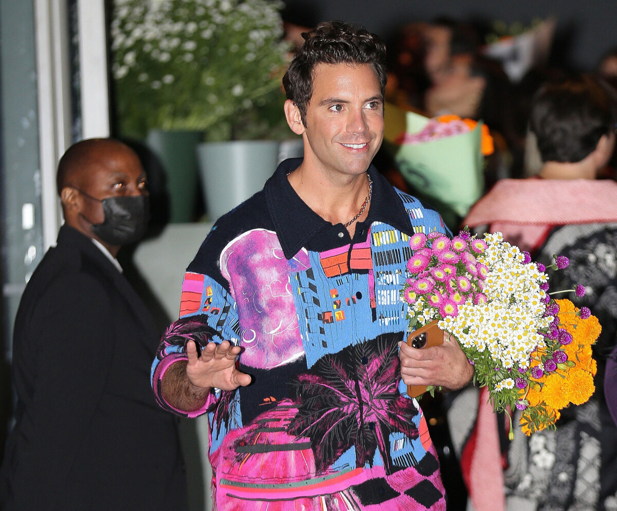 Photo : Le chanteur Mika au défilé de mode Valentino lors de la la ...